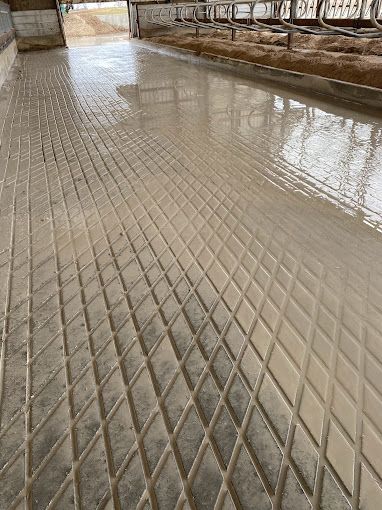 Grooving Gallery | P & D Barn Floor Grooving LLC