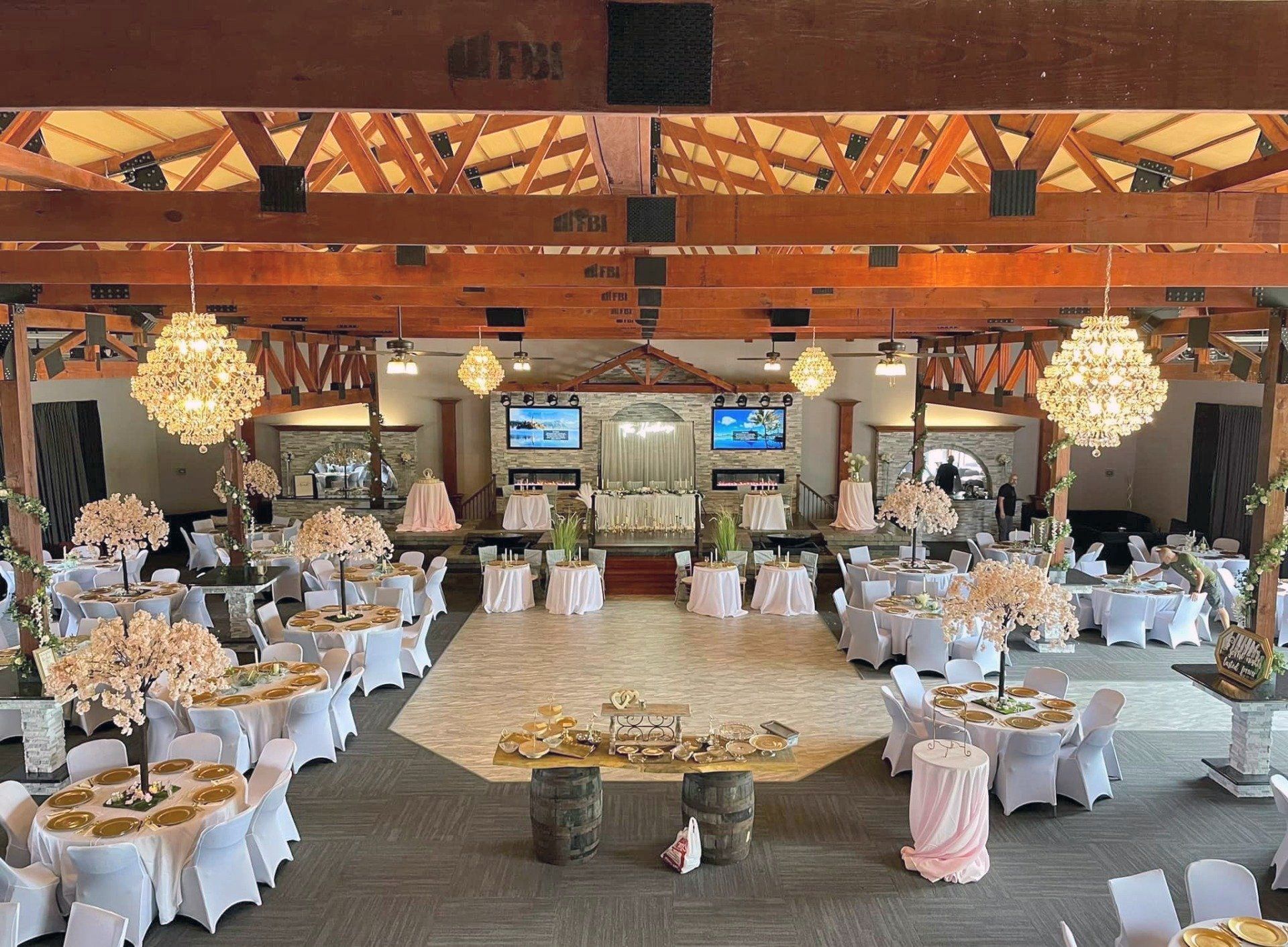 Event Venue | Paul's Paradise | Pleasant Plains, IL