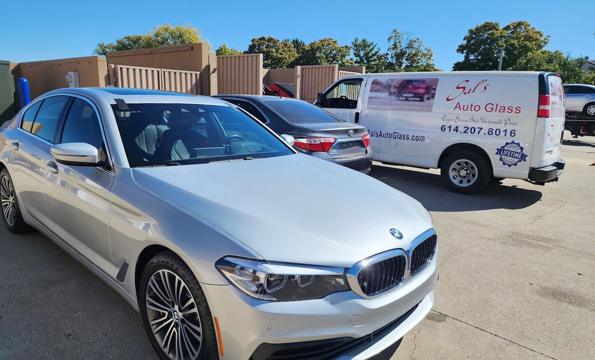 Auto Glass Services | Sal's Auto Glass | Columbus, OH