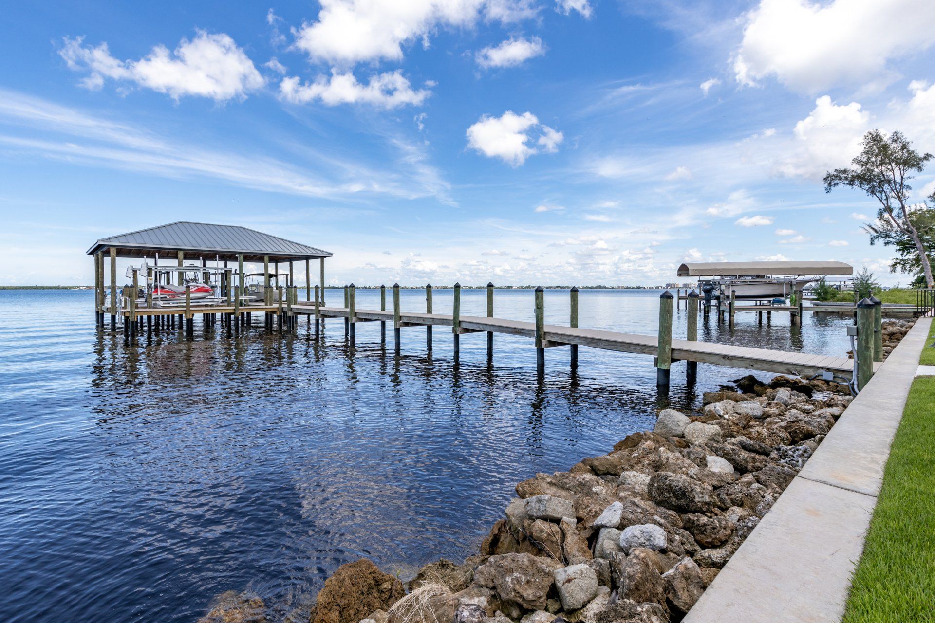Honc Docks & Lifts Photo Gallery | Cape Coral, FL