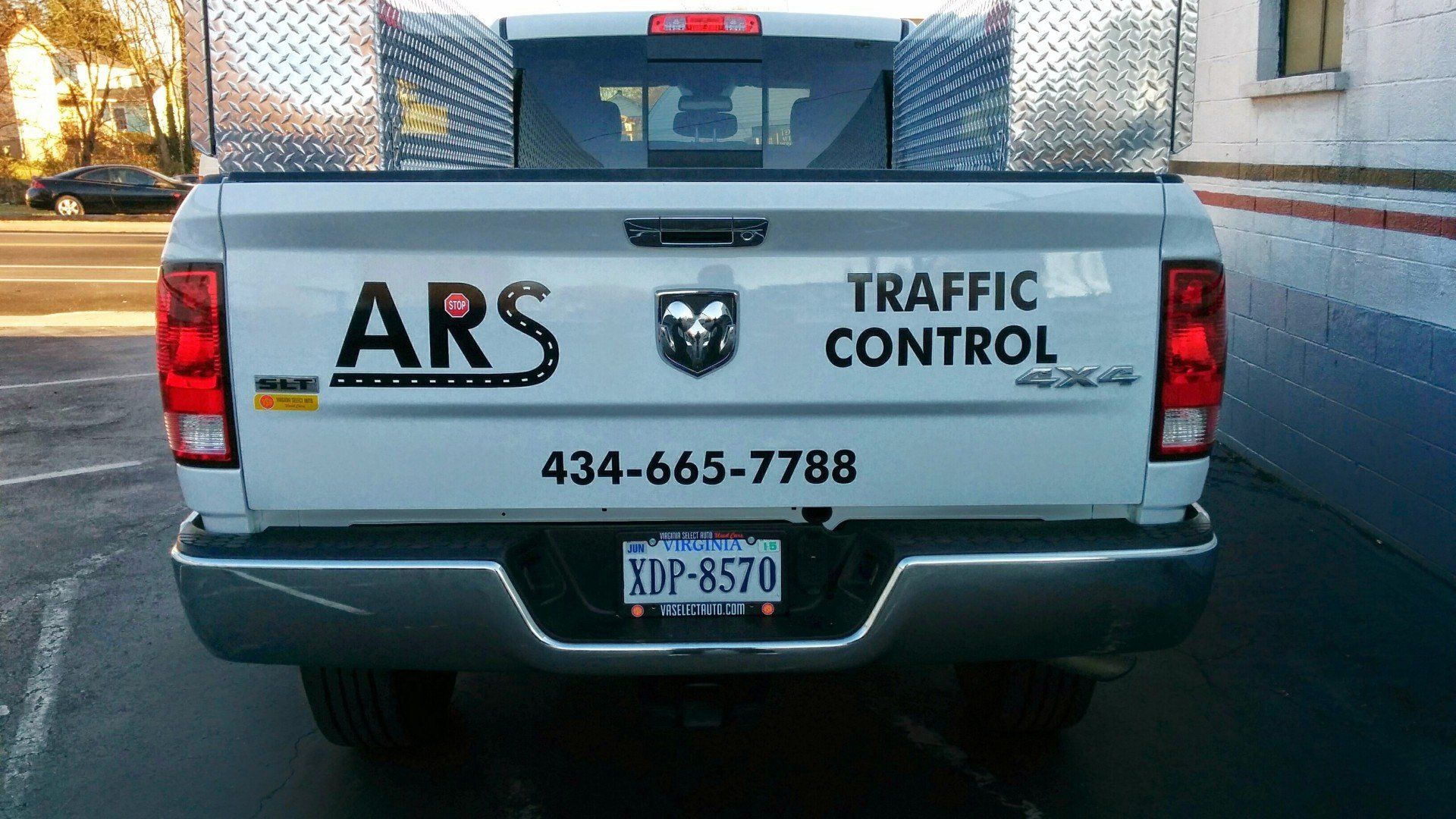 Auto Lettering and Signs | Lynchburg, VA