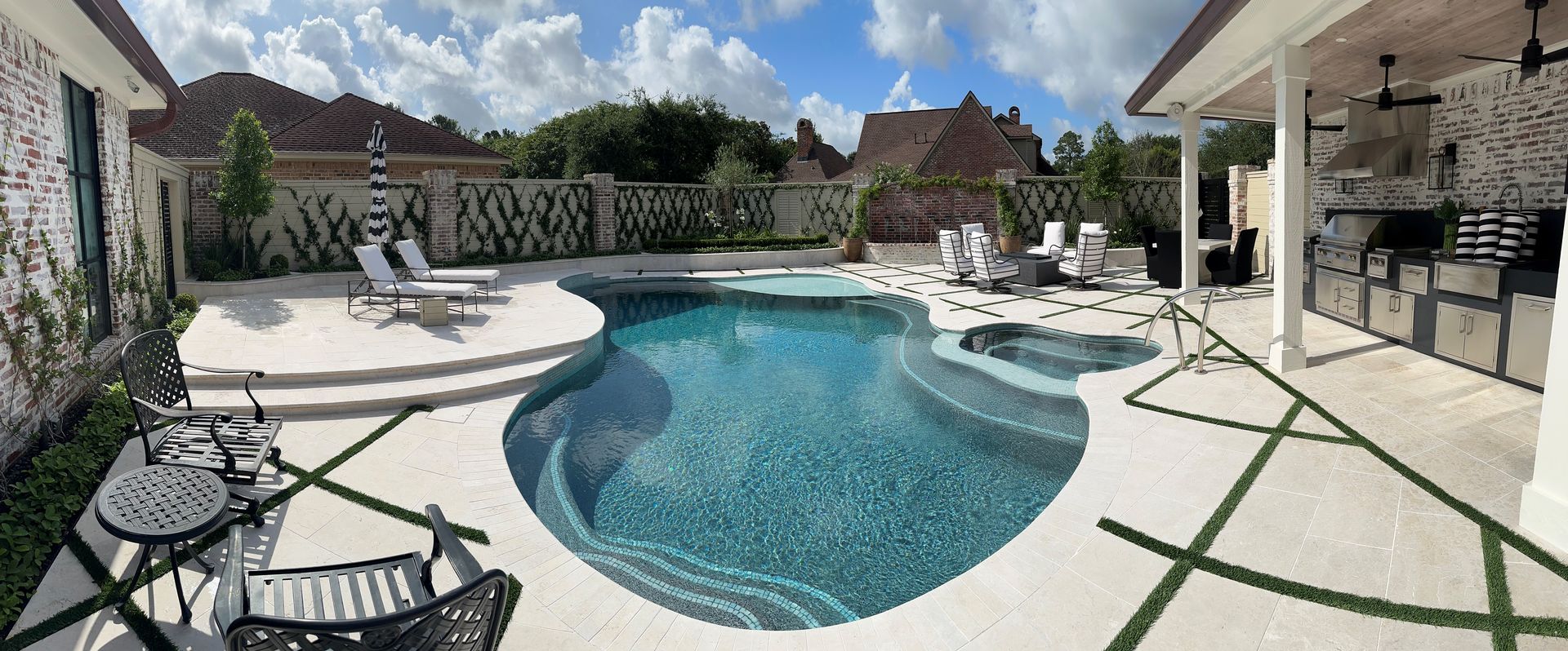 Swimming Pool Contractors Lumberton | Premier Pools & Patios