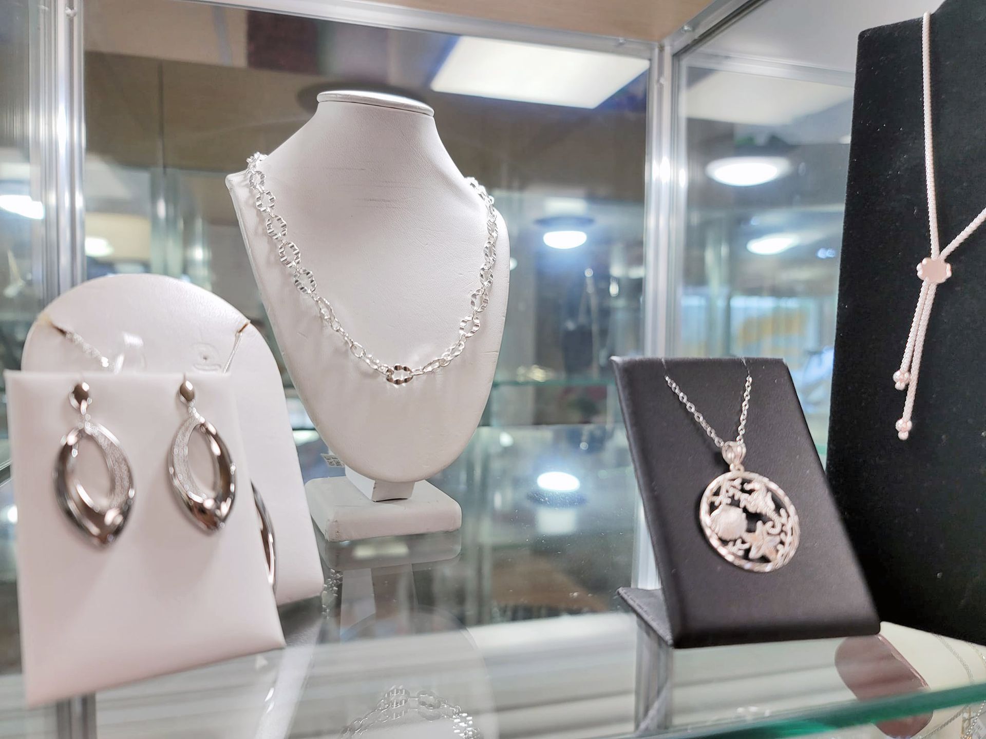 Jewelry Sales and Repairs | Golden Karat | Mayfield, PA