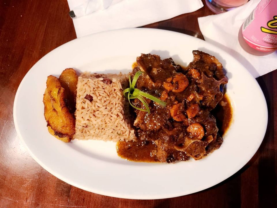 Mobay Cafe | Caribbean Restaurant | Milwaukee, WI