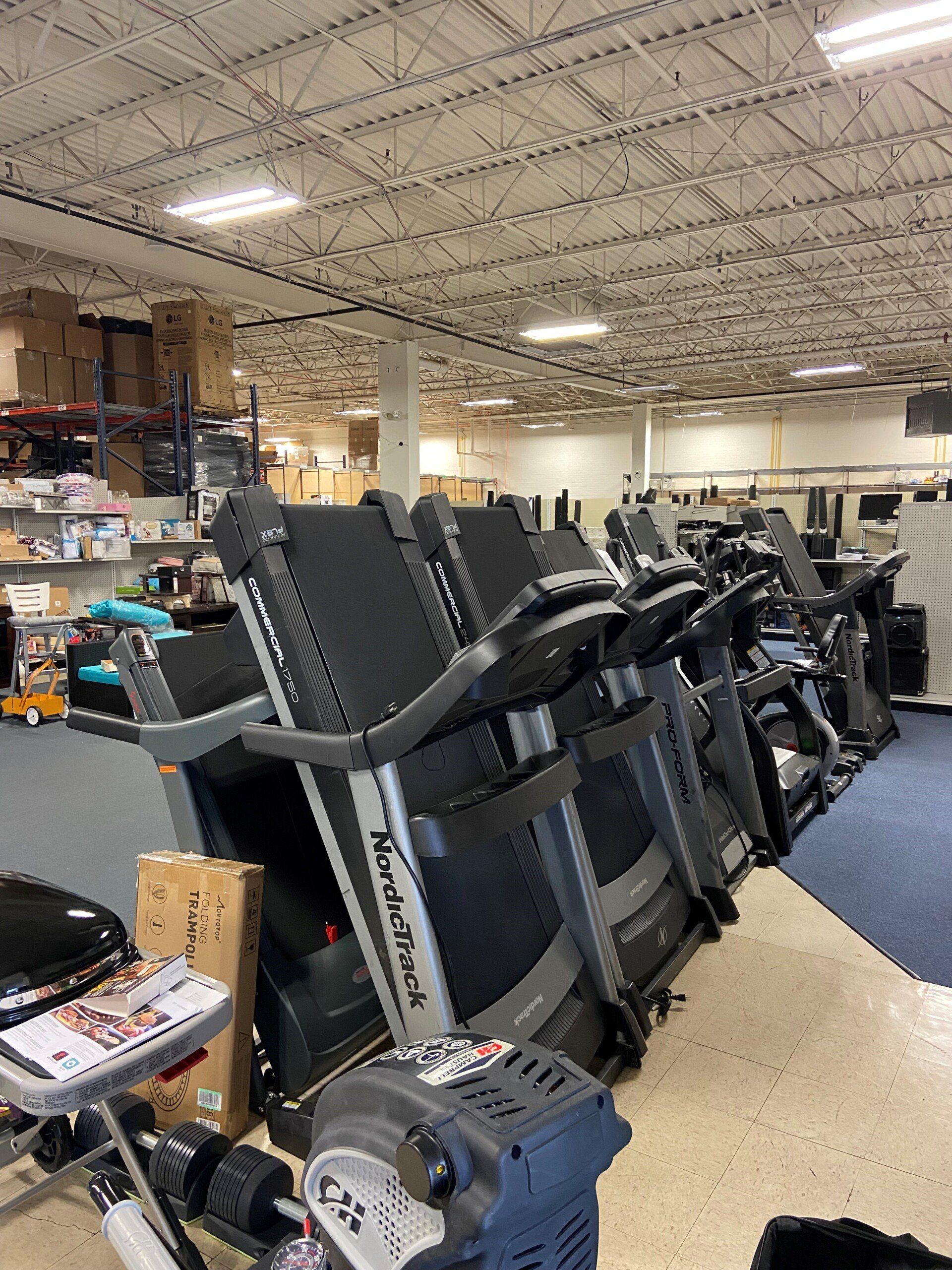 Vitcom | Discount Store | Parma Heights, OH