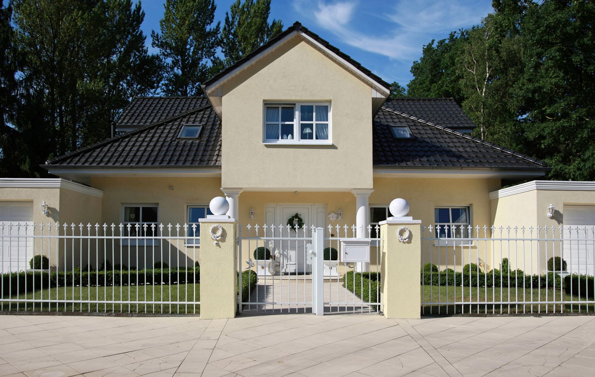 Residential Fence Installation | Omaha, NE | Acreage Fences