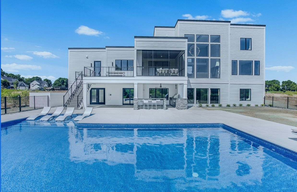 Pools Plus | Grand Rapids, MI