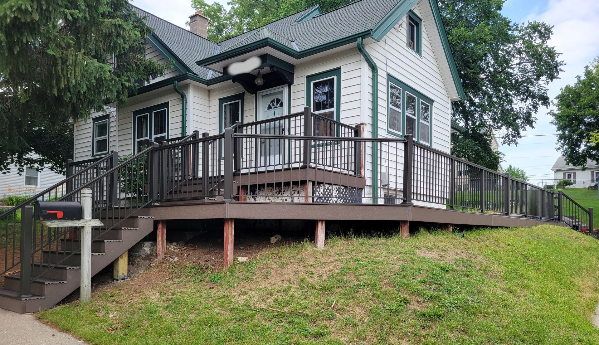 Composite Deck Builder Milwaukee, WI | Appleton, WI