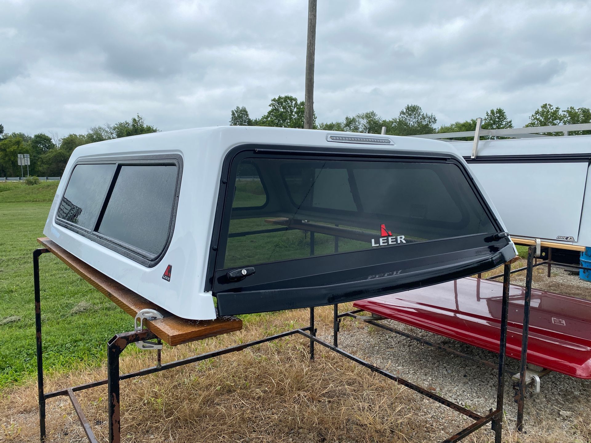 Used Camper Shells | Vincennes Truck Supply | Vincennes, IN