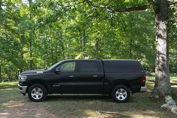 LEER Dealer | Fiberglass Camper Shells | Vincennes, IN