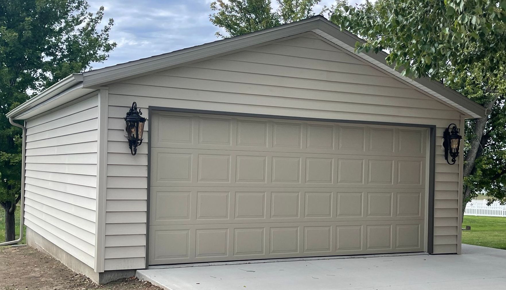 The Garage Guys at Affordable Construction | Central & Eastern IOWA