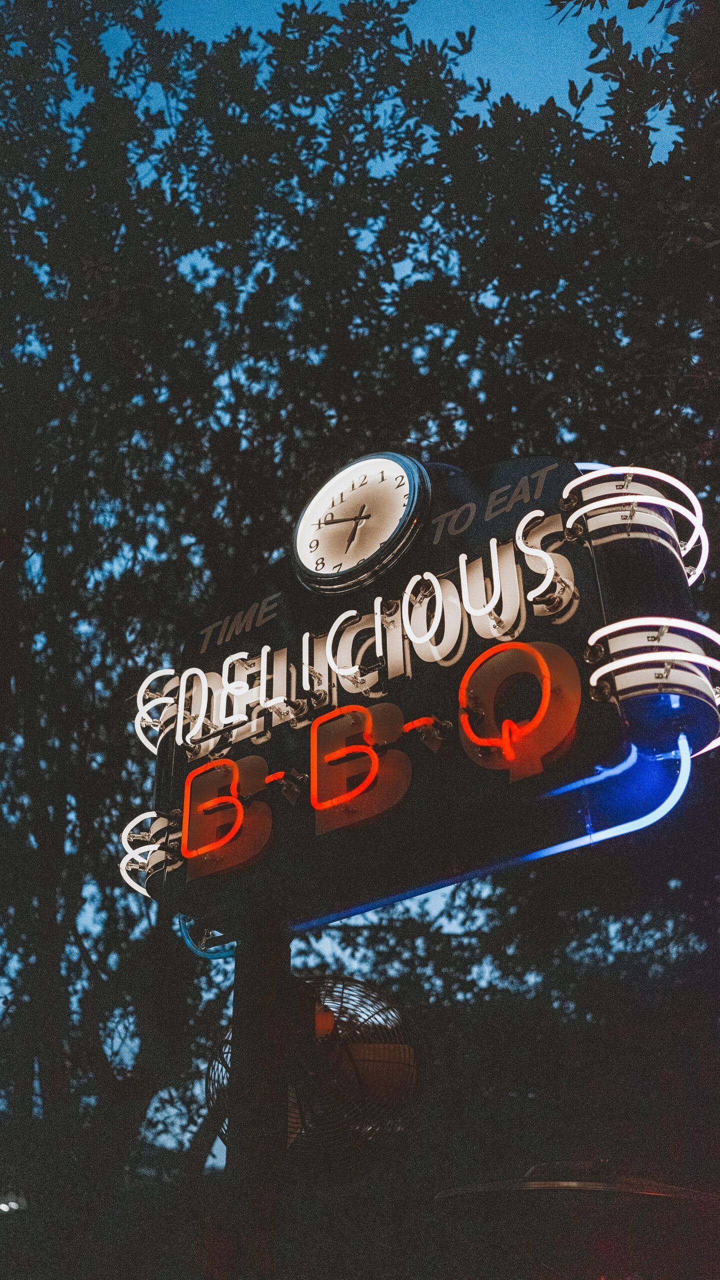 Custom Business Signs Dallas, TX | City Sign Services, Inc.