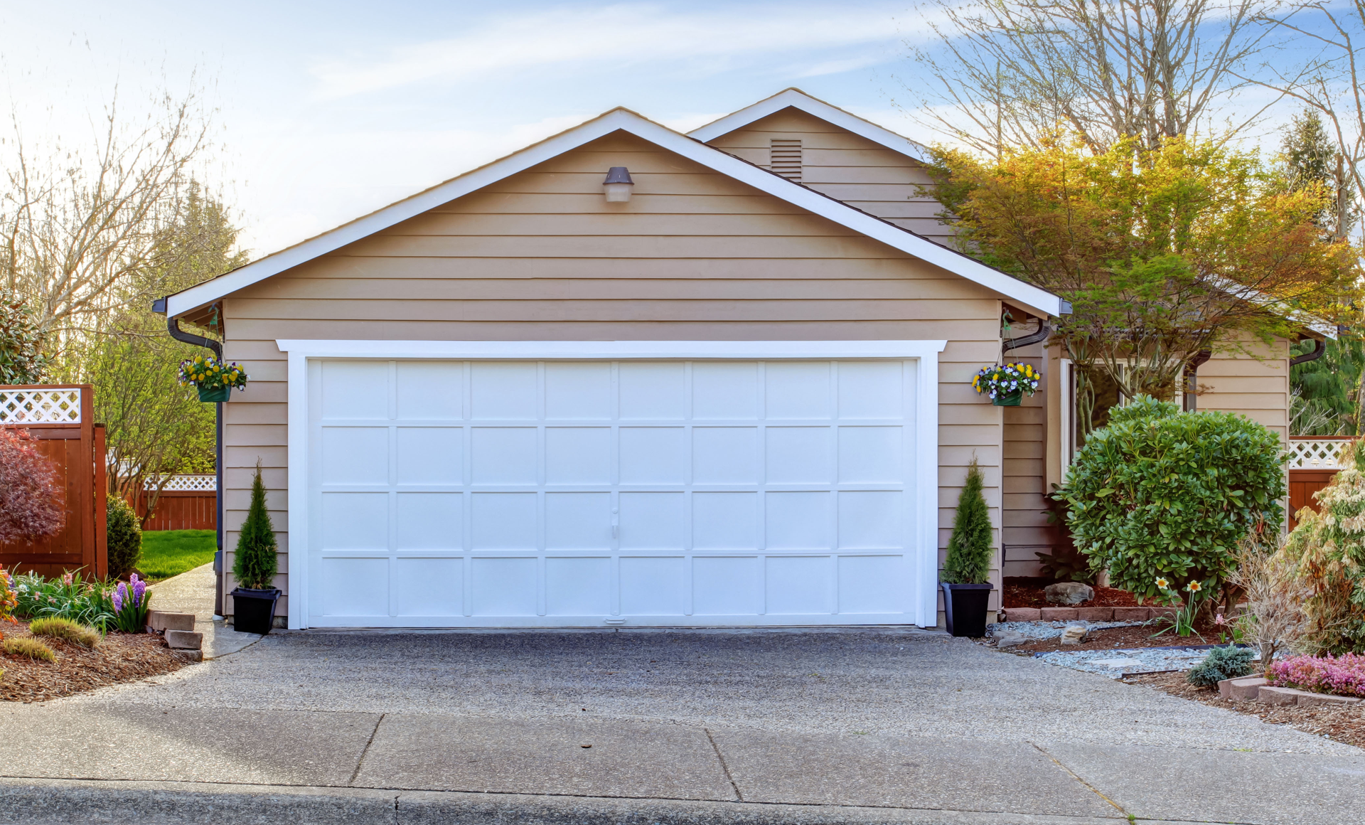 Jim's Lakeside Overhead Door | Garage Doors Cascade, WI Sheboygan WI